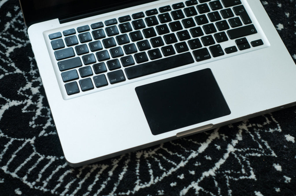MacBook Trackpad Sticker Simple Black • Keyshorts